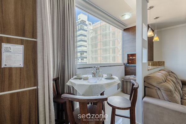 Apartamento Básico | Restaurantes