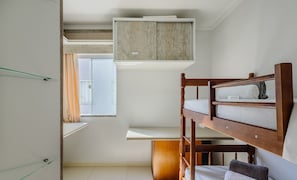 Apartamento Básico | 3 quartos, Wi-fi grátis