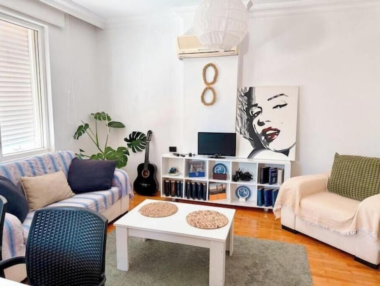 Family-friendly 3br Near Konyaaltı Beach, Balcony W/ Mountain & Park View - Antalya