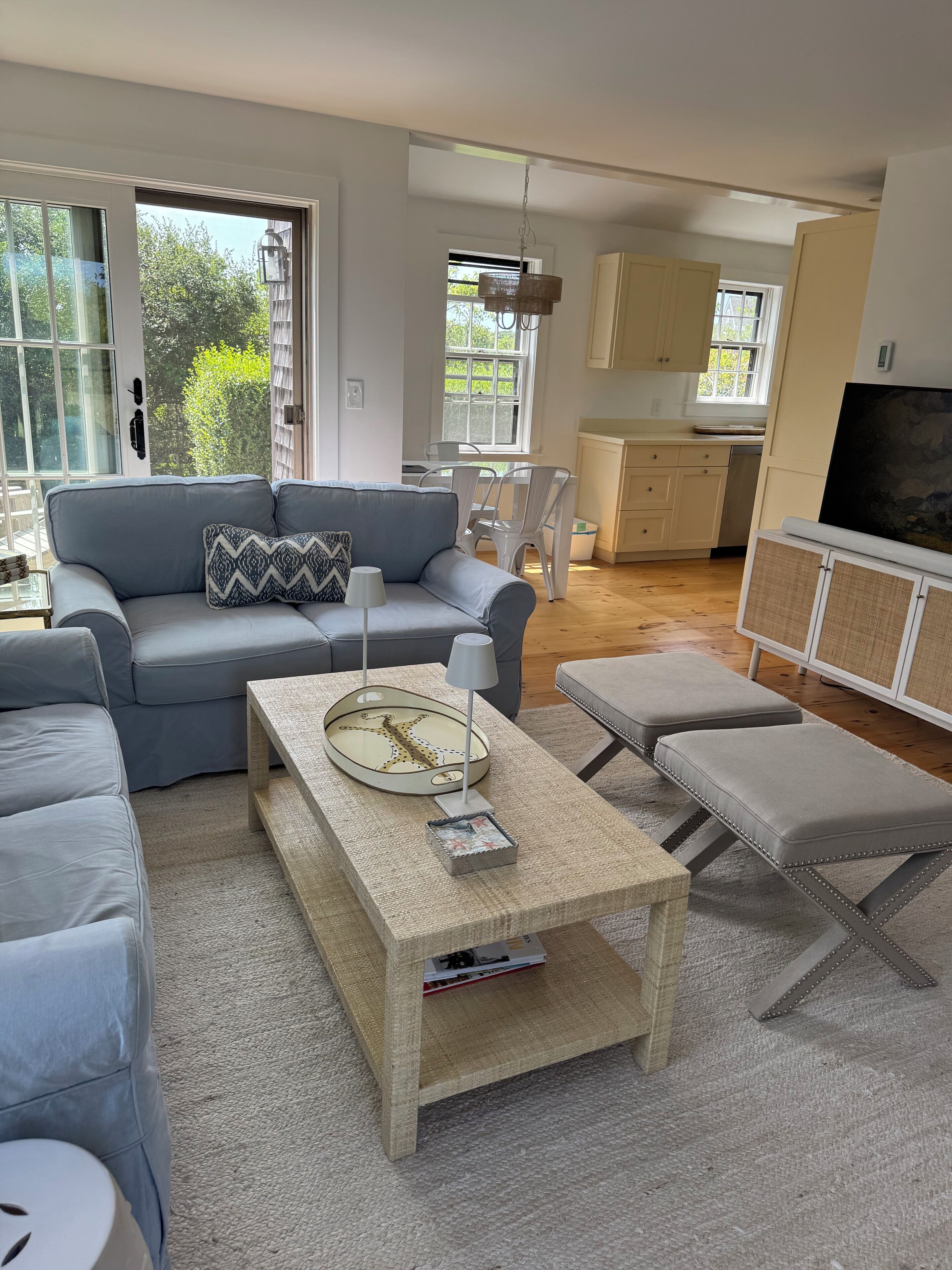 Bright Freshly Decorated 2-bedroom House On An Acre - Nantucket, MA