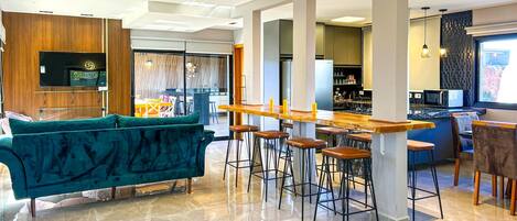 Casa, fumadores | 4 quartos