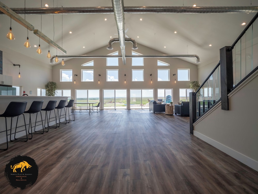 Waves of Wyoming 116 Acre Retreat. Themed Rooms. Putting Green. Glendo ...