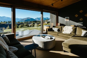 Casa superluxo, vista para o lago | Área de estar
