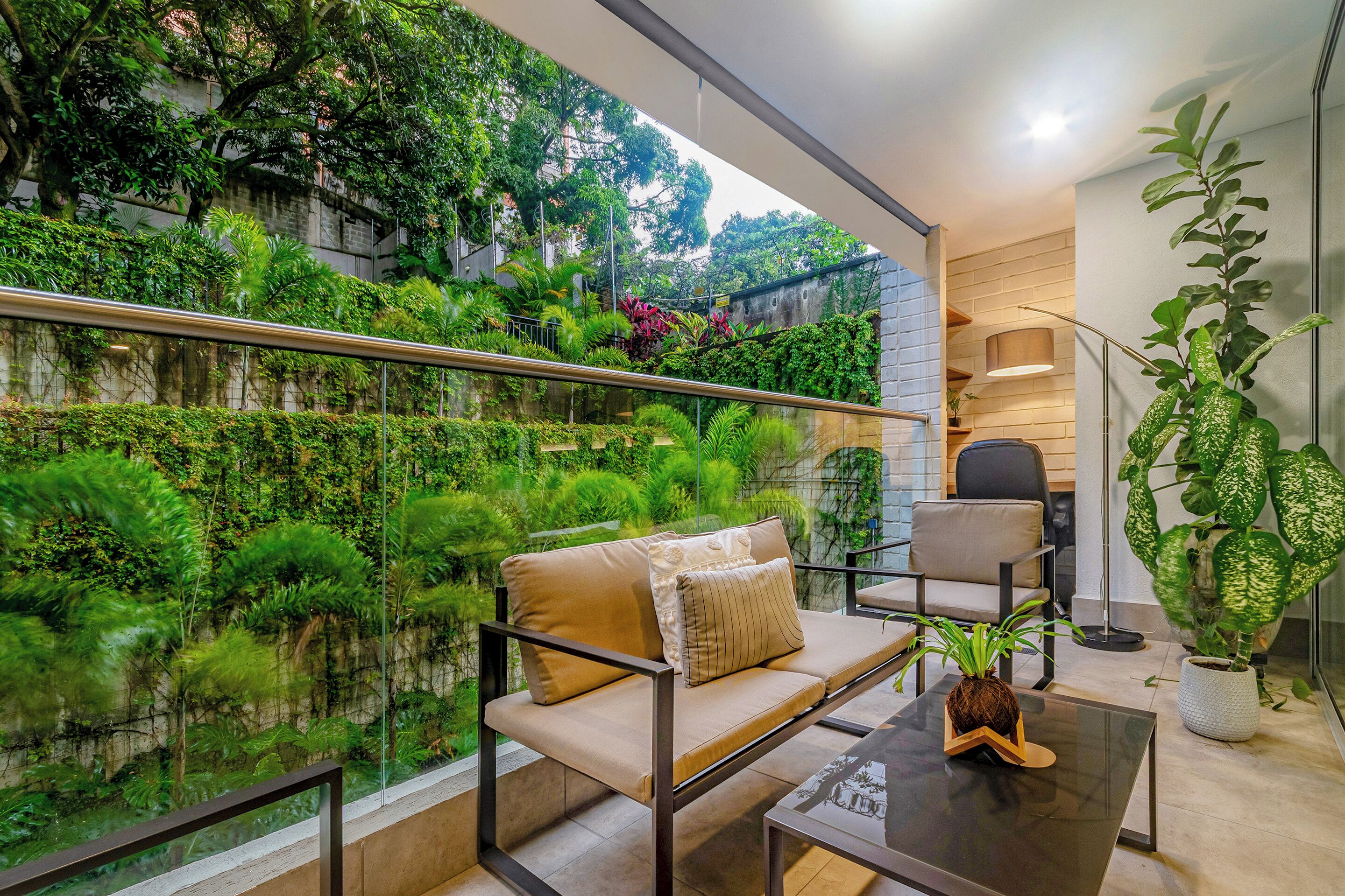 Apartamento Deluxe, varanda, vista para o jardim | Terraço/pátio interior