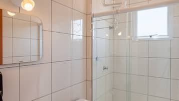 Apartamento básico | Banheiro