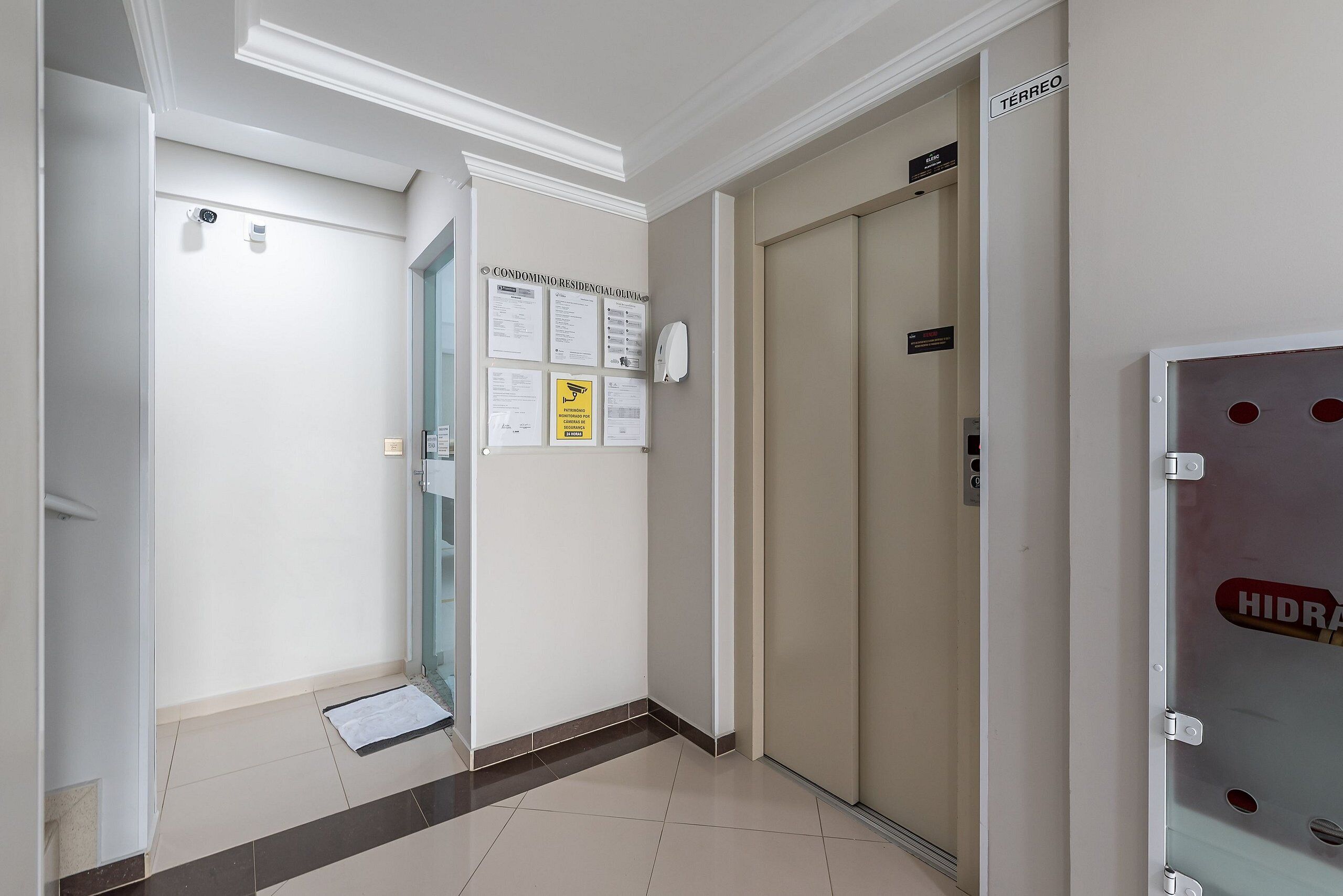Apartamento básico | Parte interna