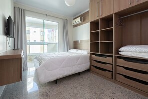 Apartamento básico | 3 quartos, Wi-Fi de cortesia