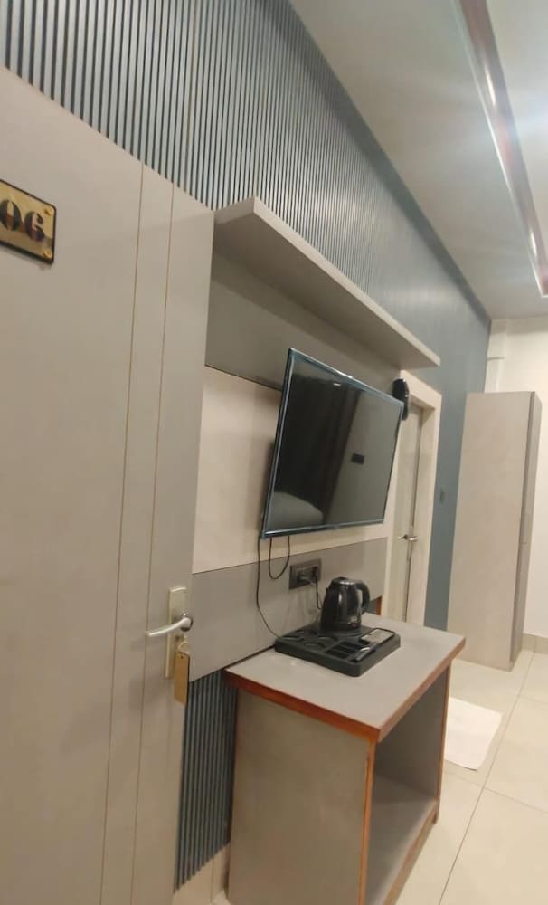 Hotel Kr Inn - Vrindavan