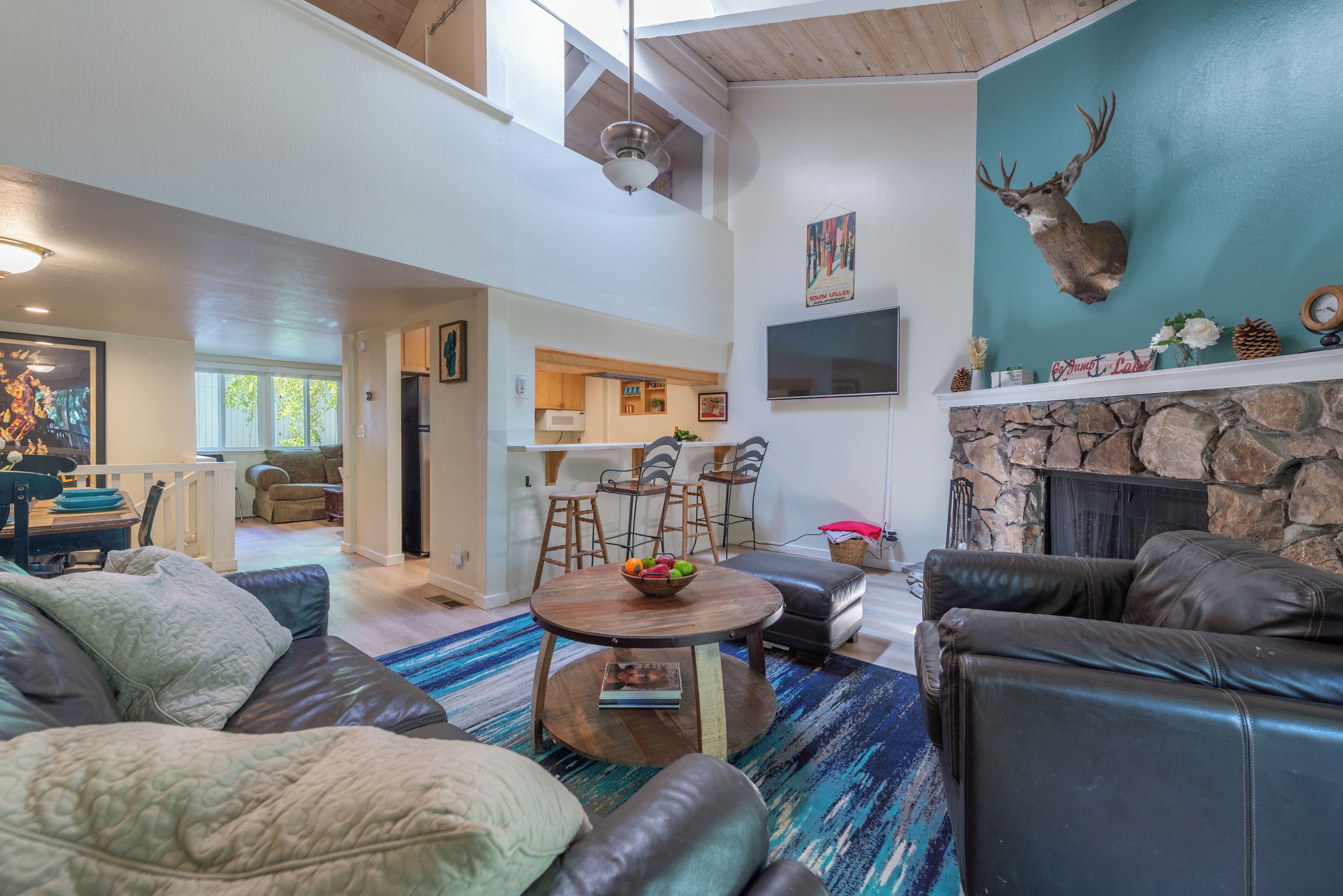 Tahoe City Condo, Conveniently Located, Comfortable/affordable And Pets Ok! - Tahoe City, CA