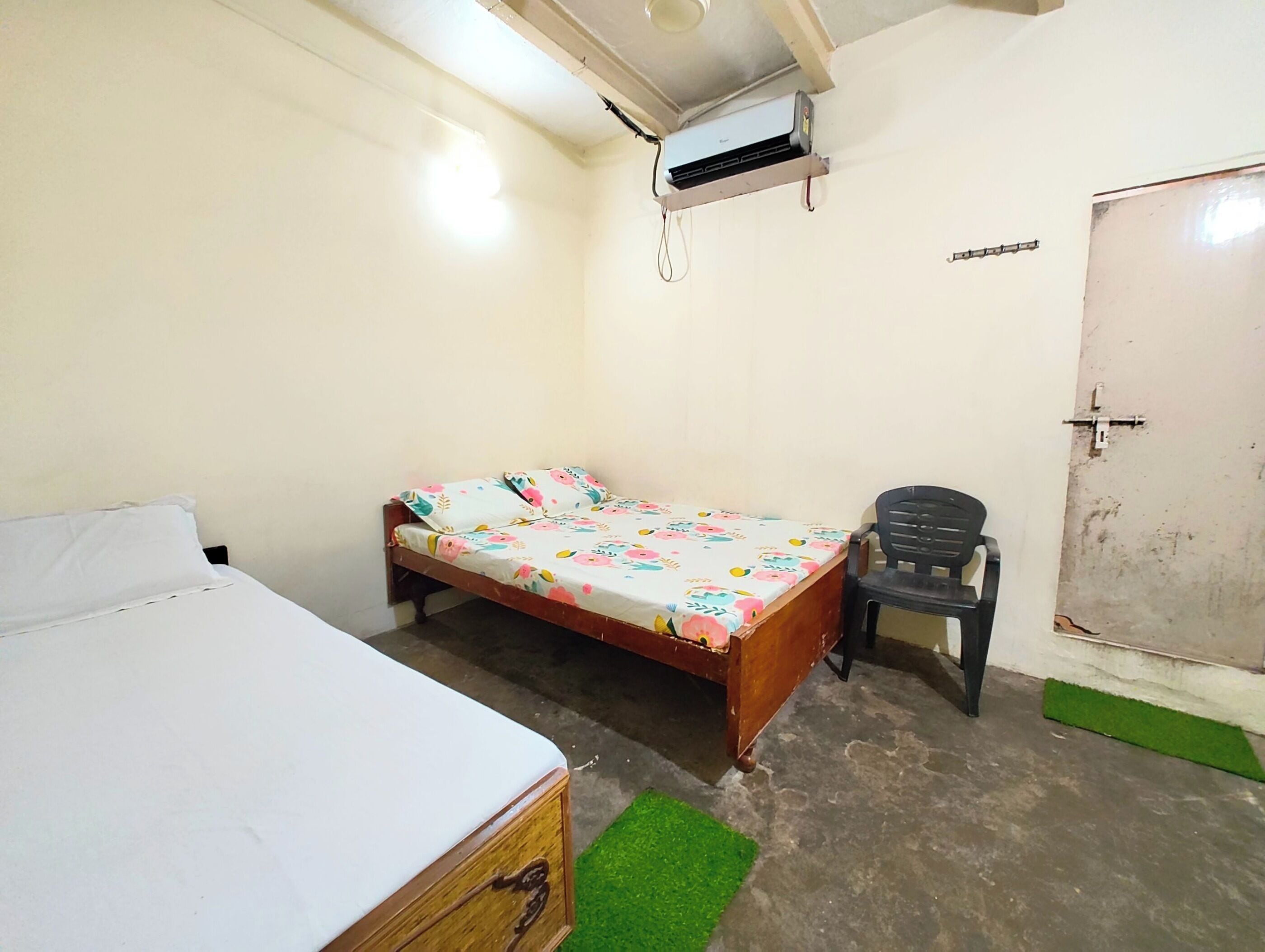 Quarto Triplo Standard, ar condicionado | Roupa hipoalergénica, secretária, Wi-fi grátis 