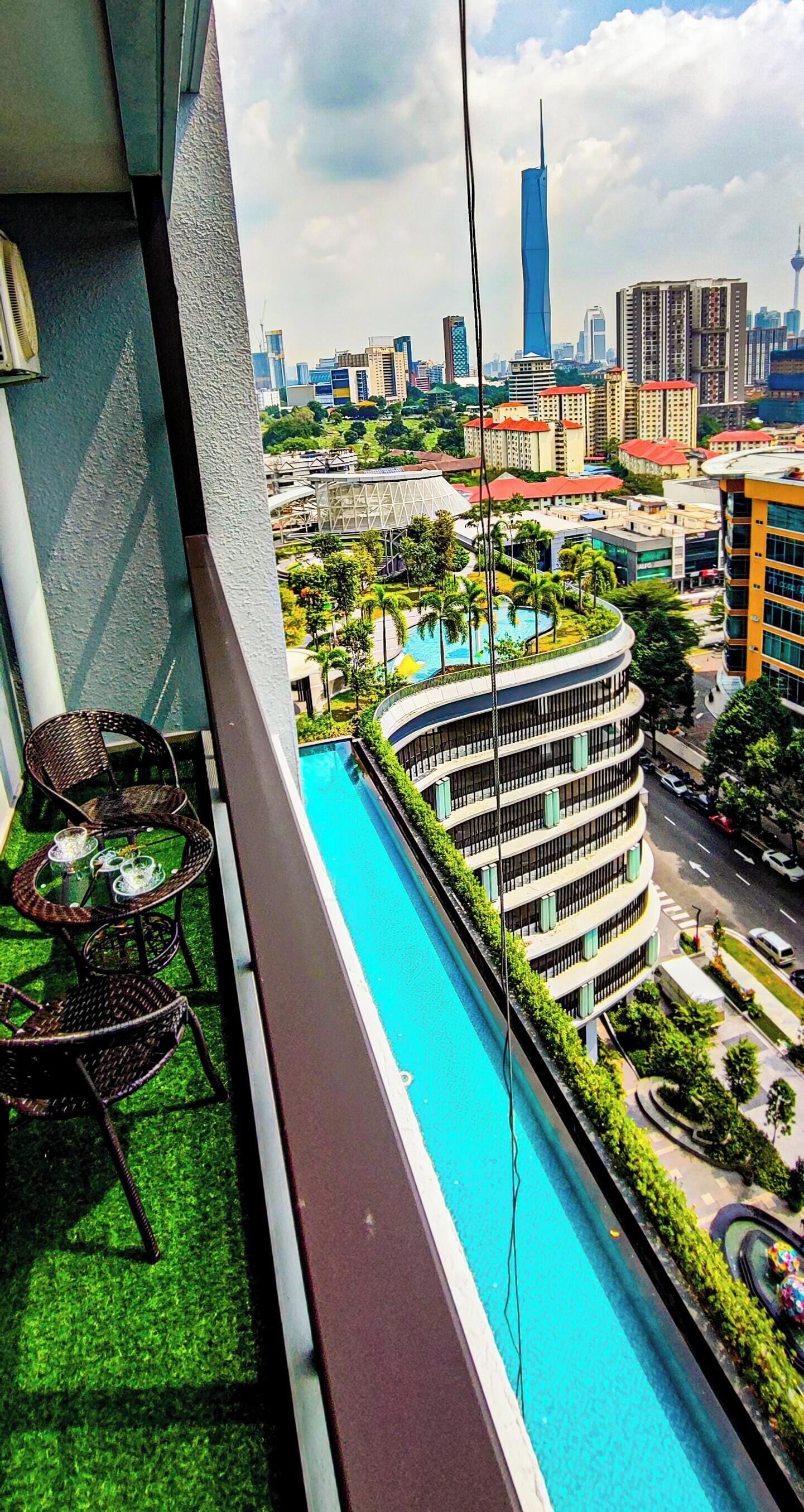 Suite de Luxo, varanda, Vista para a cidade | Ferro/tábua de engomar, Wi-fi grátis 