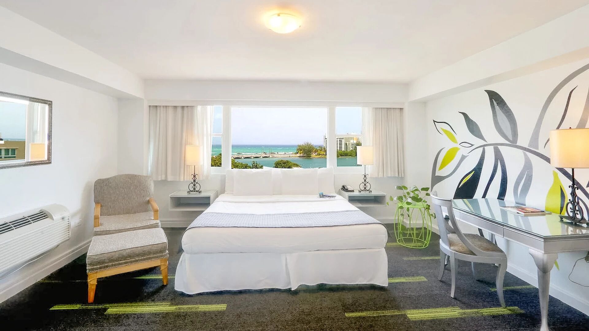 Miramar Getaway | 1 King Bed | Near Old San Juan & Beaches - Puerto Rico