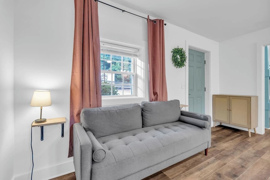 Cute Cabin On The River, 6 Min To Dt, Sleeps 4 - South Carolina