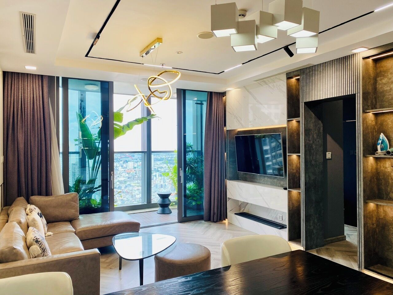 Apartamento, 2 quartos, sacada, vista para a cidade | Área de estar