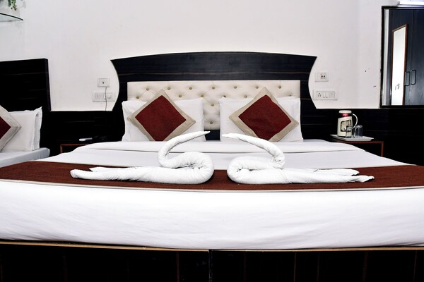 Rajmora Marit Hotel Agra - Agra