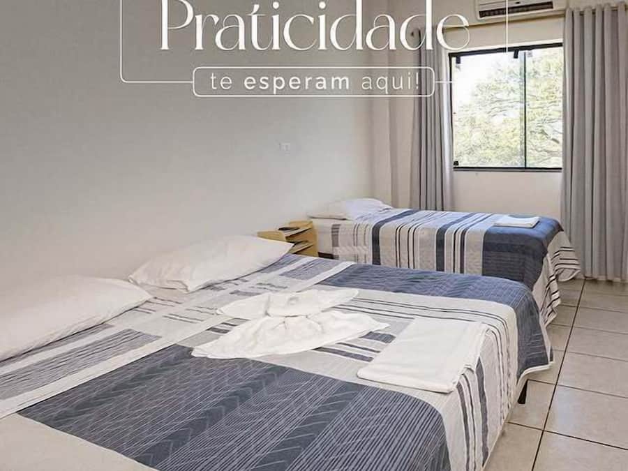 Quarto casal clássico, vista para a cidade | Wi-Fi de cortesia, roupa de cama