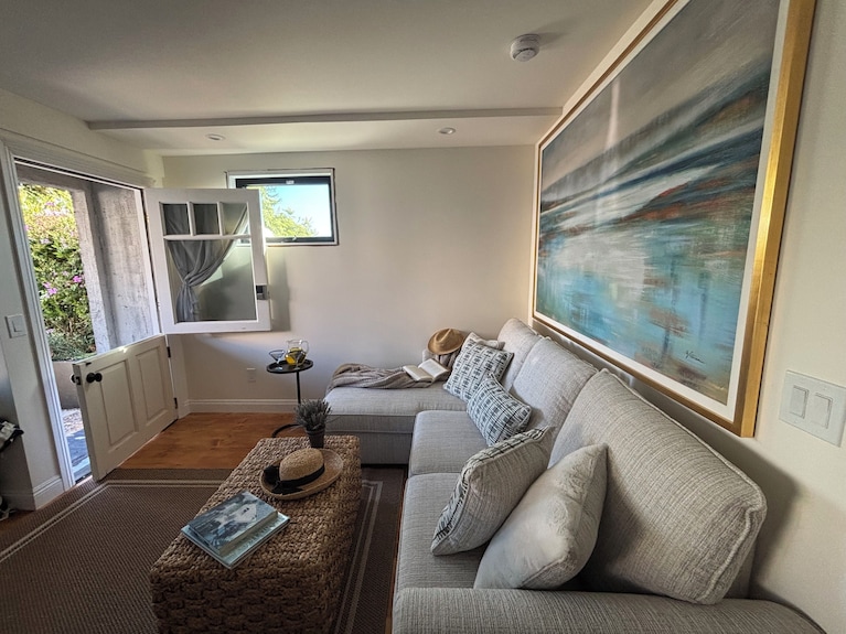 Lovely 1-bedroom Laguna Beach Suite, Just A Short Stroll To Crescent Bay - 어바인