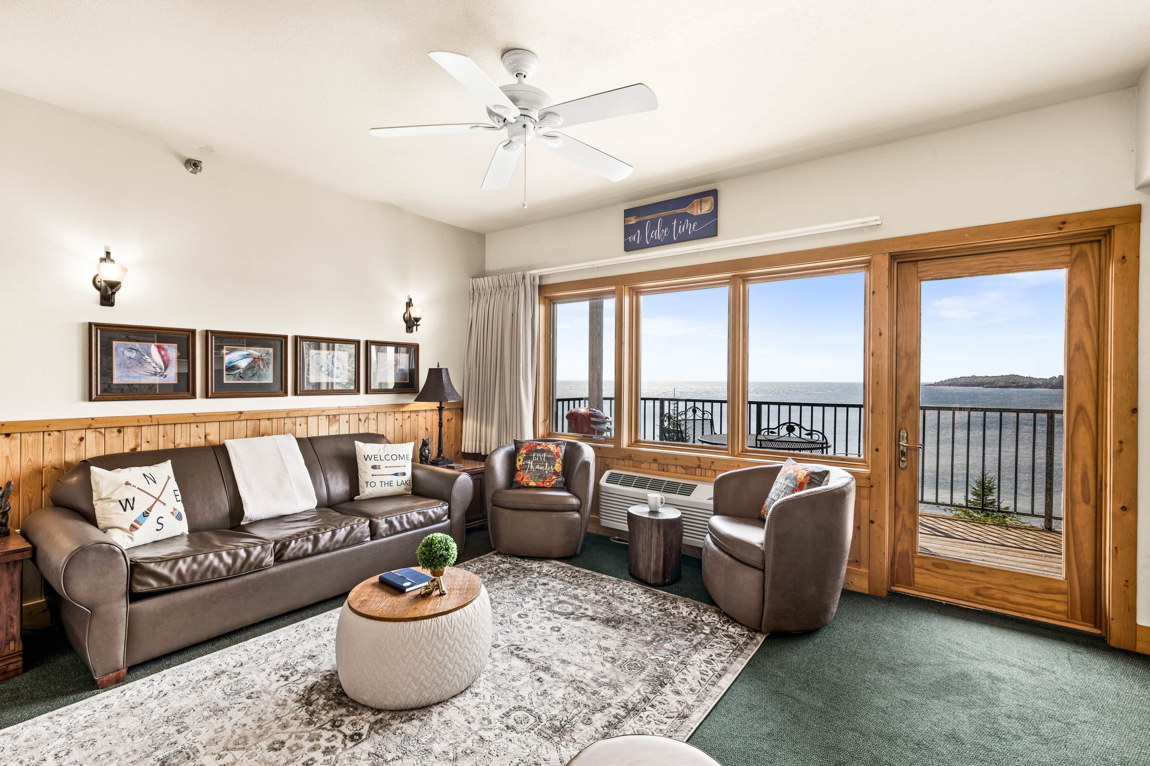 Majestic Lake Views | 1br W/king Suite | Pools - Two Harbors, MN