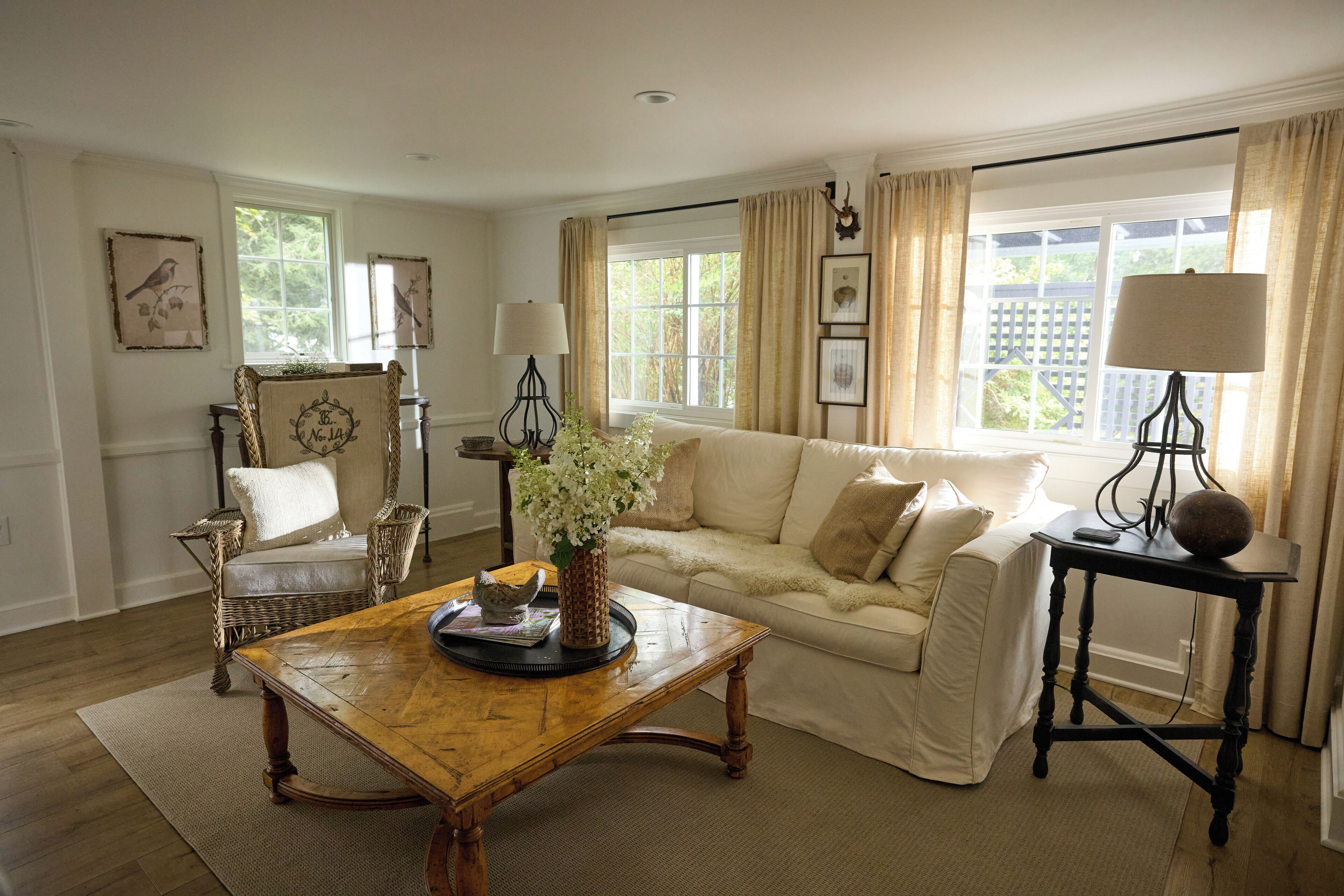 Charming Gardeners Cottage On A Quiet Country Road - Newtown, CT