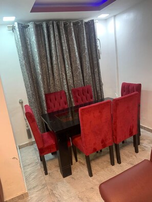Penthouse Familiar, varanda, Vista para a cidade | Sala de estar