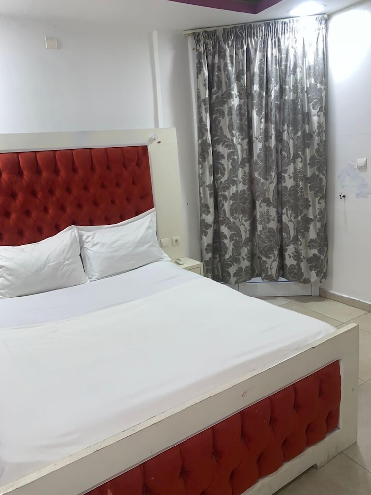 Residence Hotellière Elvira's Home - Douala