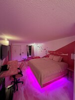 Quarto Individual Superior | Secretária, Wi-fi grátis 