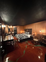 Quarto Individual Superior | Secretária, Wi-fi grátis