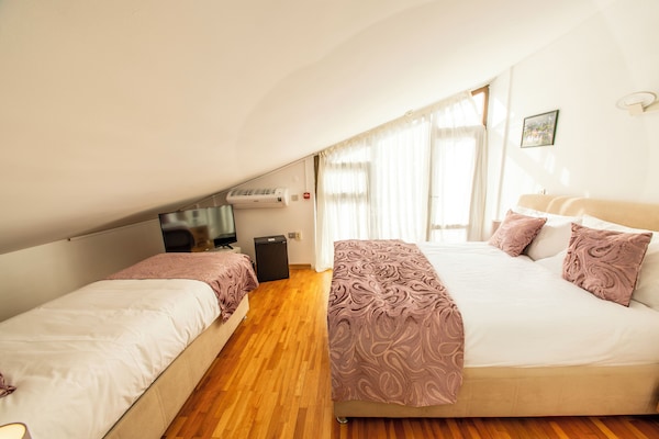 Poseidon Kinaliada Pansiyon - İstanbul