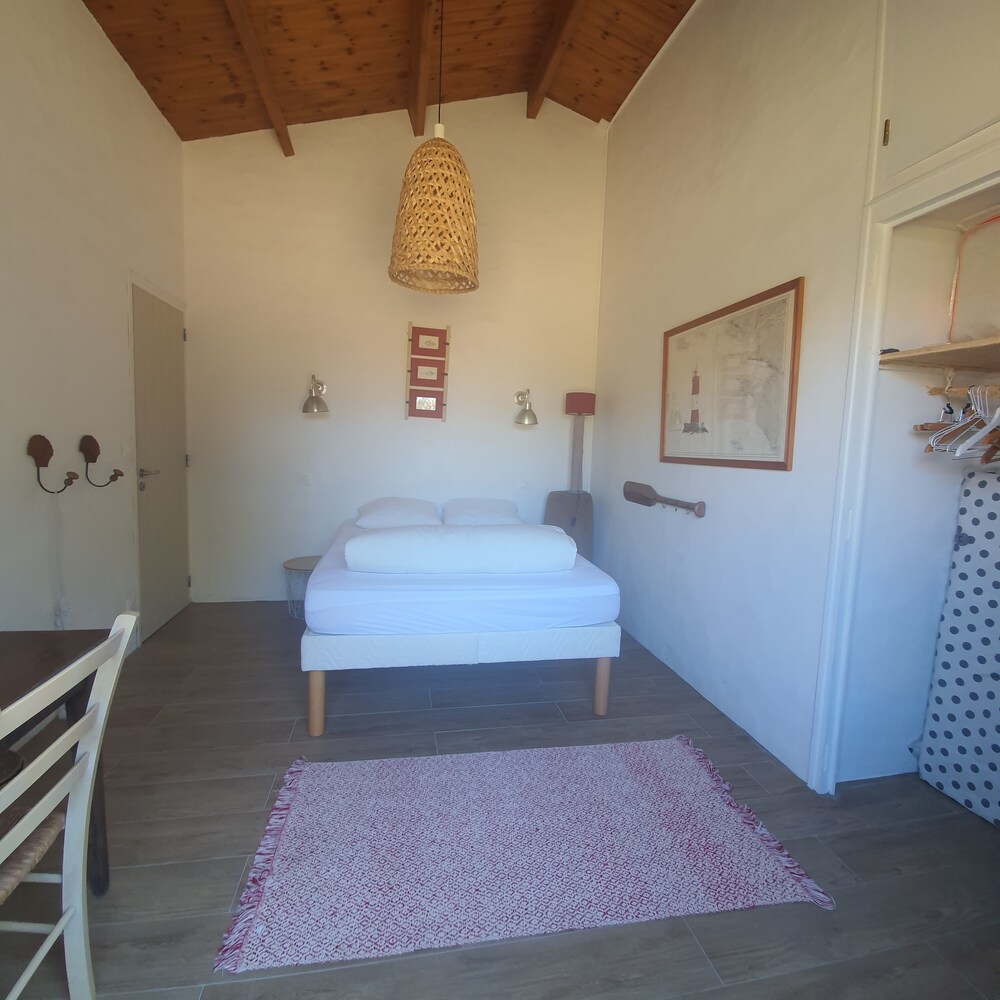 Côte Sauvage - House land 2 000 M² - 5 Bedrooms 12 sleeps-200 M from ...