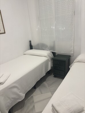 Apartamento, 2 quartos | Ferro/tábua de engomar