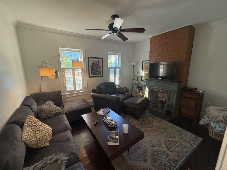 Quaint 2-bedroom House With Ac In Charming Cleveland. - Cleveland