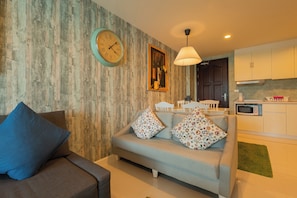 Condo, 1 quarto, acessível, sacada | Área de estar