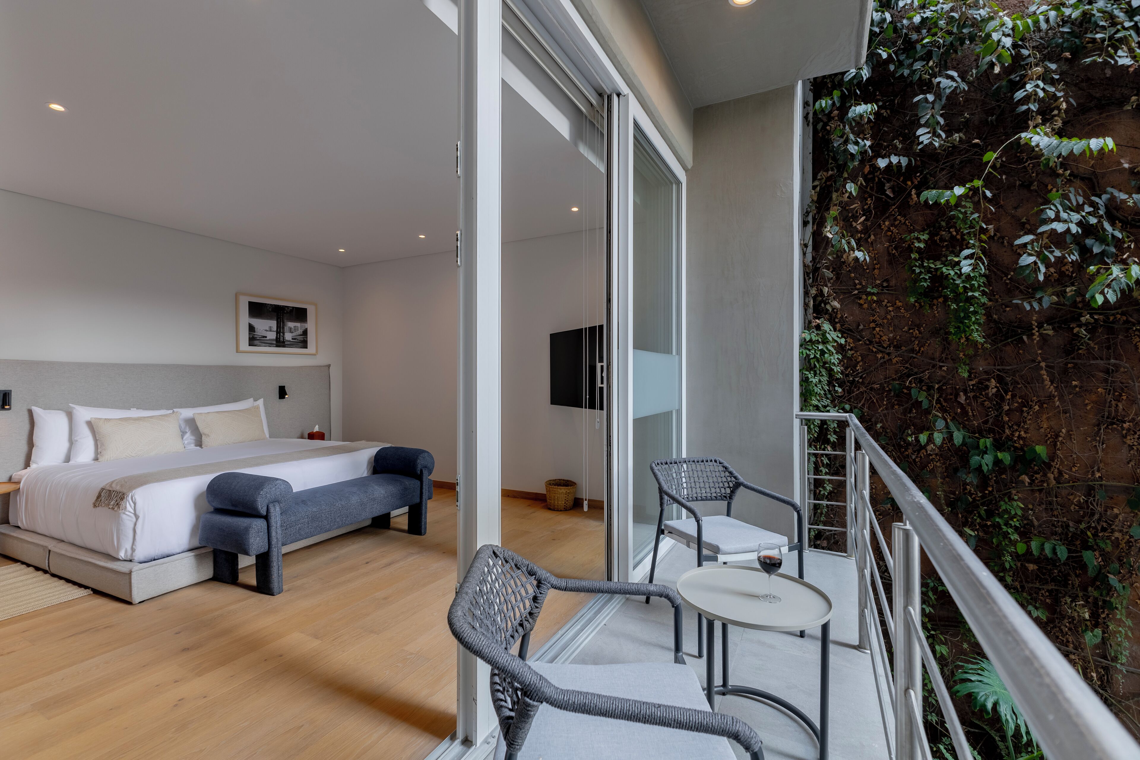 Apartamento Signature | Cofre no quarto, secretária 