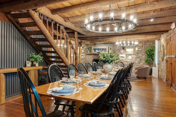 Wildrest Hotel - Waynesville, NC