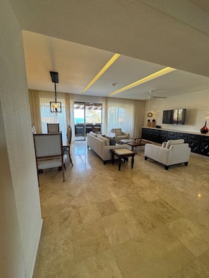 Penthouse Presidencial, vista para o oceano | Sala de estar