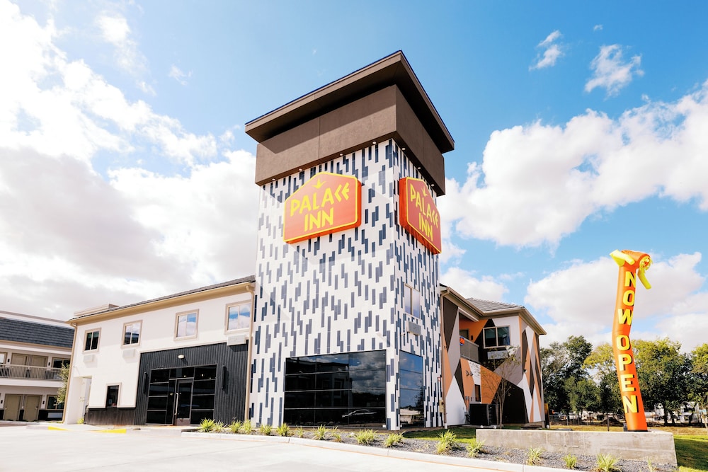 Palace Inn Post Oak - Houston, TX