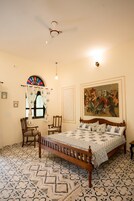 Quarto de Luxo, vista para o jardim, junto à montanha | Roupa de alta qualidade, secretária 