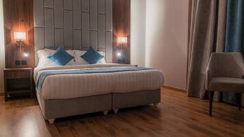 Quarto standard, 1 cama King | Wi-Fi de cortesia, roupa de cama