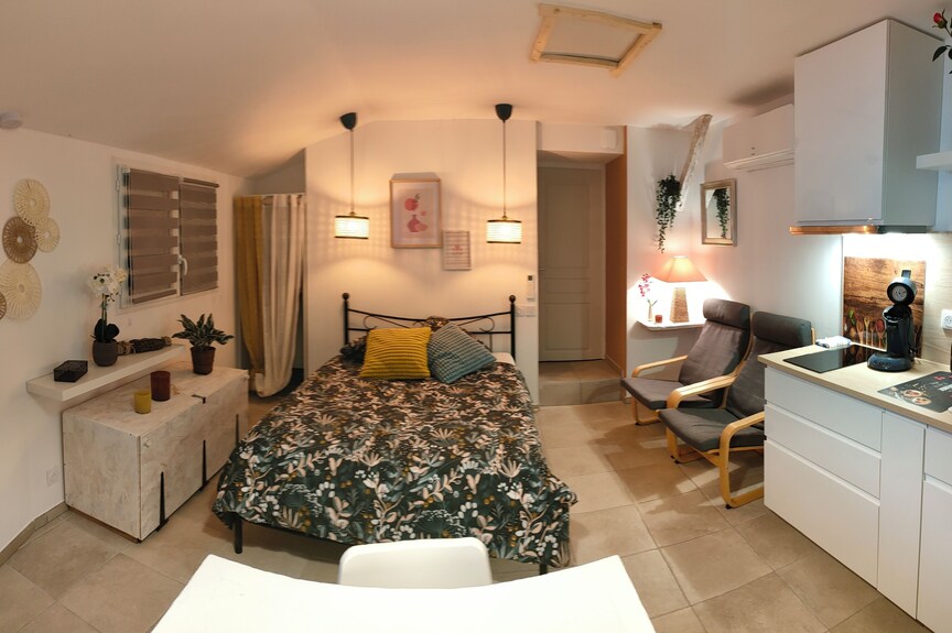 Vacation Home And Business Stay - Naussac