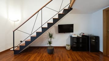 Quarto Triplo Royal, varanda, Vista para a cidade | Minibar com produtos grátis, quartos insonorizados, Wi-fi grátis