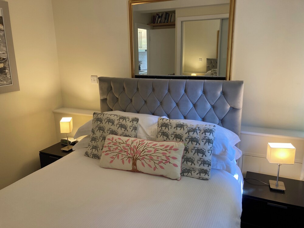 NELL GWYNN HOUSE - SLEEK AND STYLISH ONE BEDROOM APARTMENT - London | Stayz