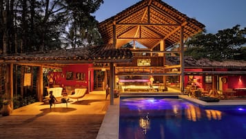 Piscina exterior