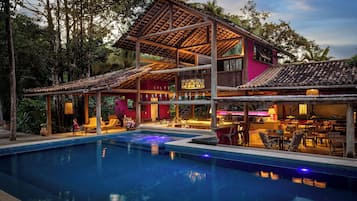Piscina exterior