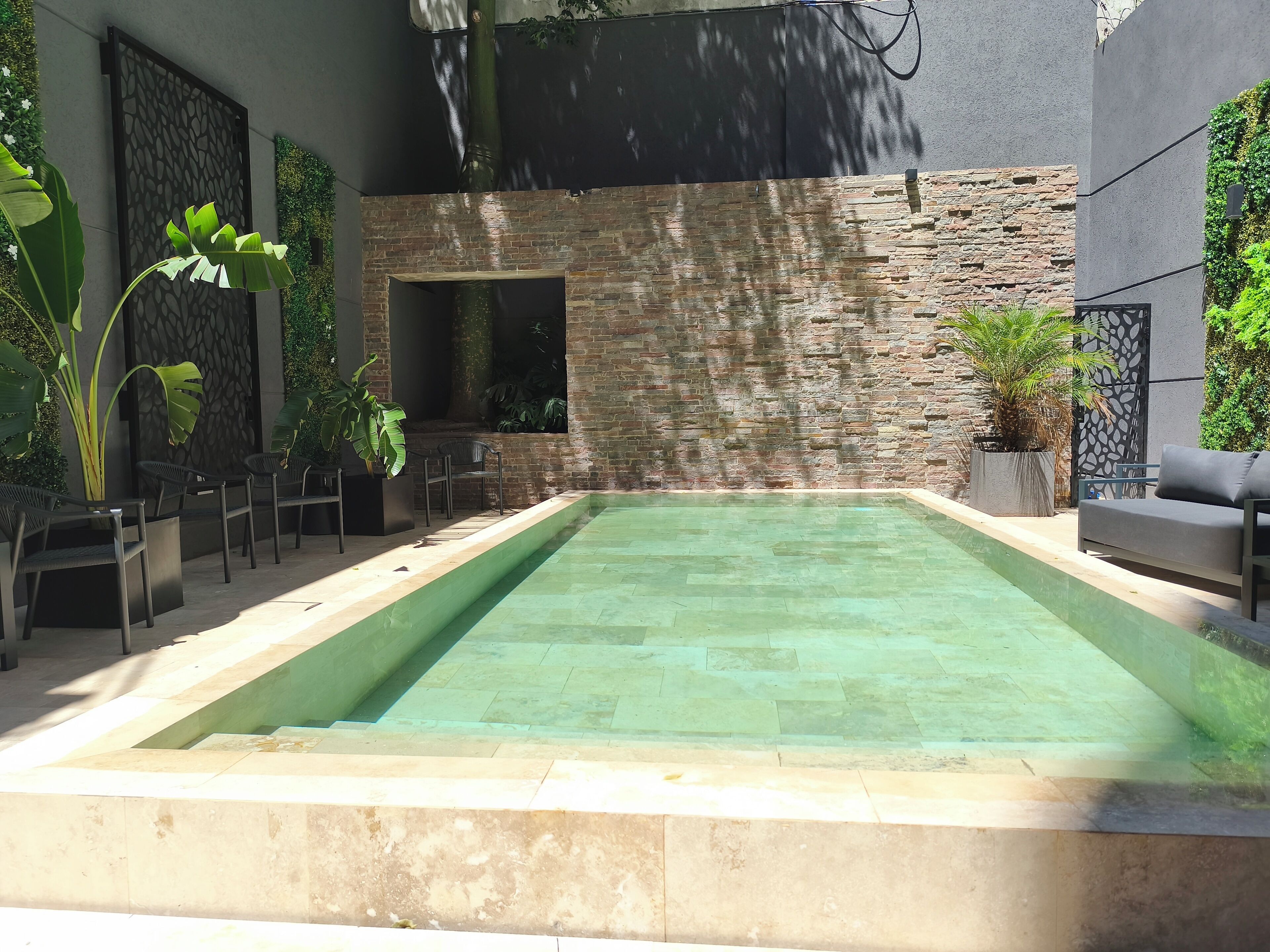 Piscina exterior sazonal 