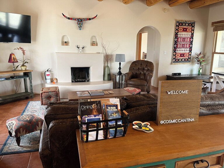 Cosmic Cantina - Easy Stays And Great Location! - New Mexico