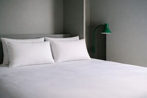 Estúdio Básico, Vista para a cidade | Roupa de alta qualidade, edredões de penas, cofre no quarto, secretária 