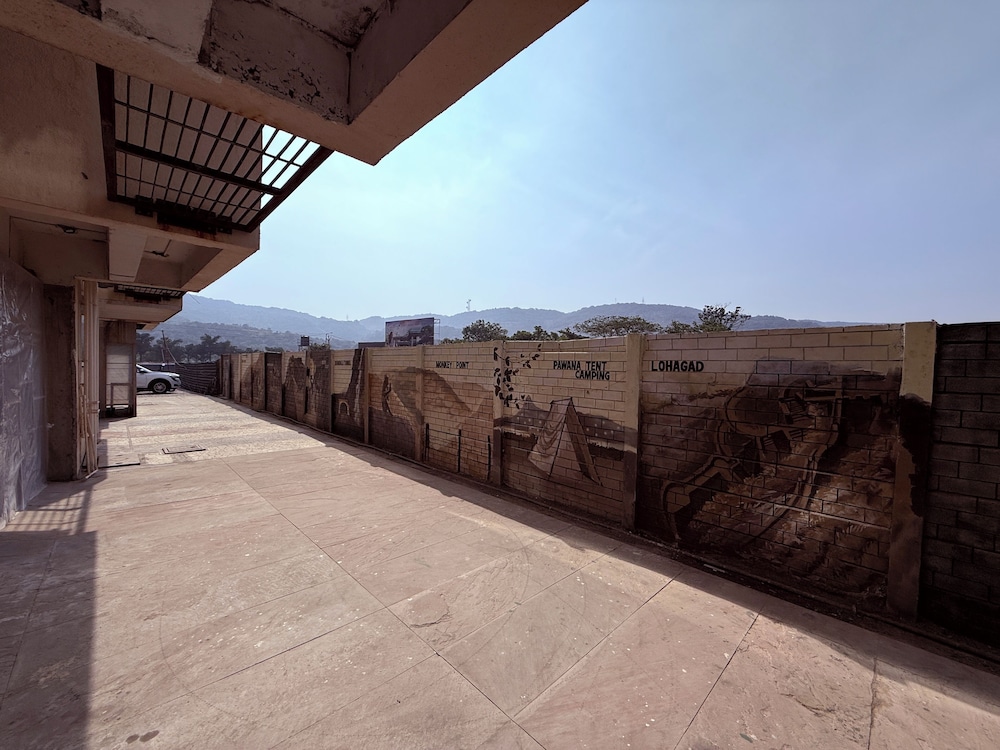 Ikonic Hotel - Bhushi Dam Lonavala - Lonavla