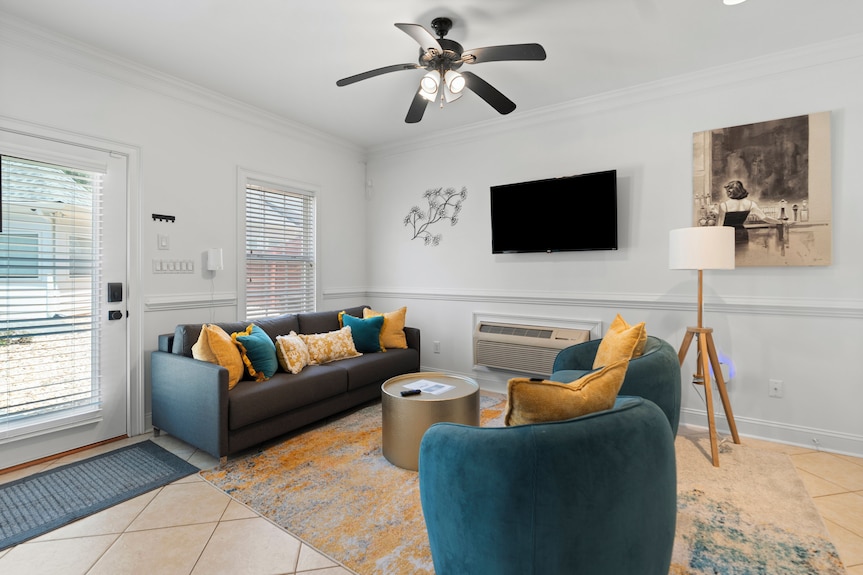 Welcome To Pool Azul! Guest House & Pool. Two King Size Beds. - Lake Lanier