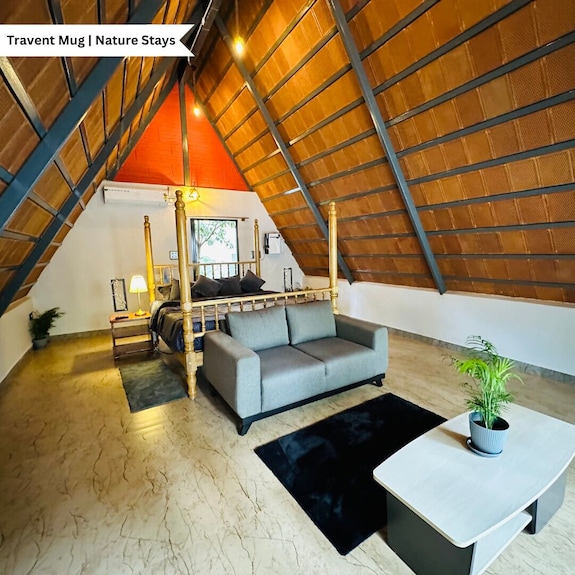 Oh-bali Villa By Travent Mug - Kerala