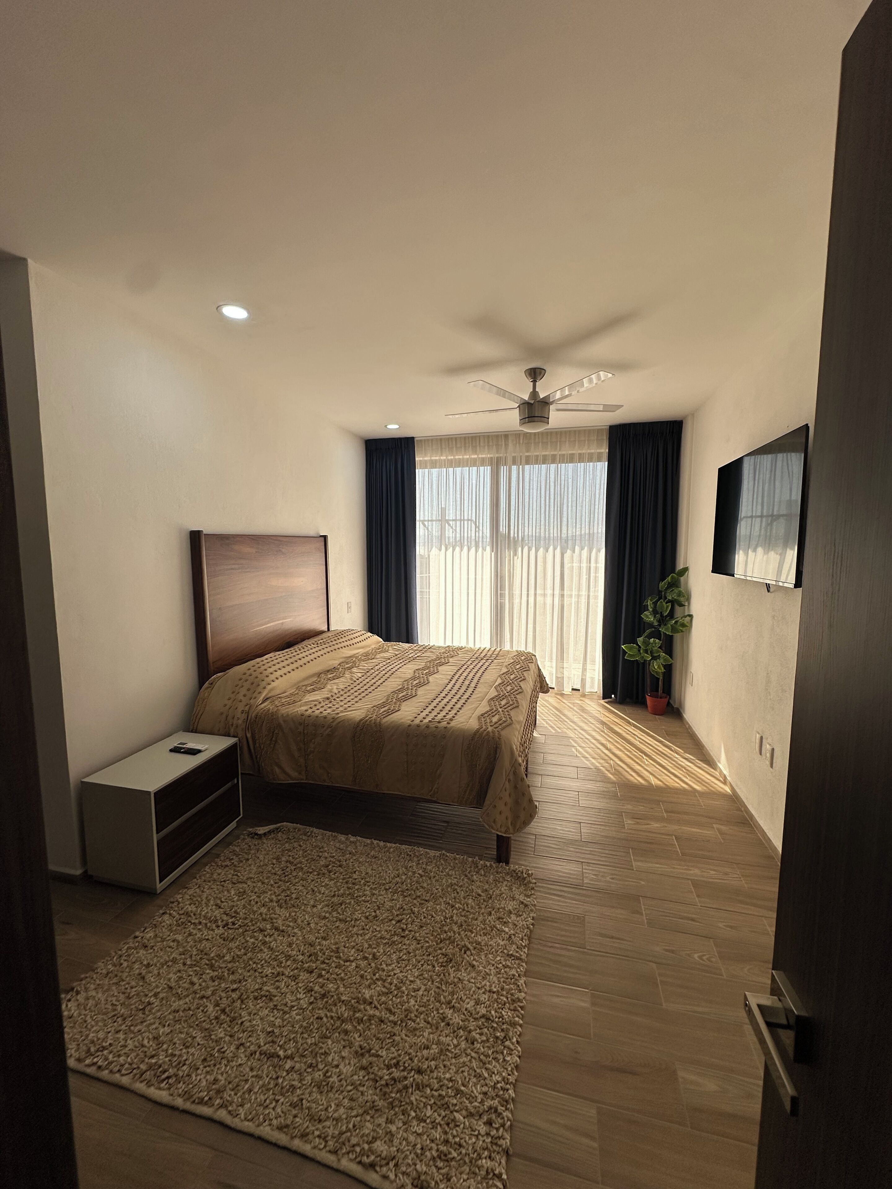 Apartamento Deluxe, 2 quartos, vista para a colina | Secretária adequada para computadores portáteis, ferro/tábua de engomar 